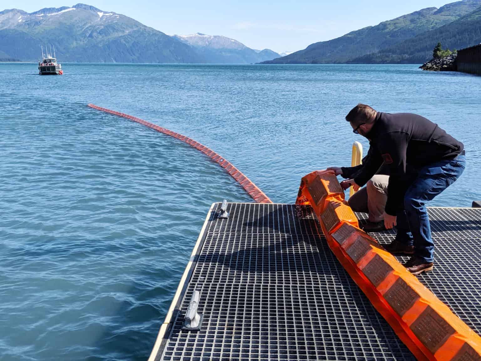 All About Oil Spill Containment Booms - SpillContainment.com