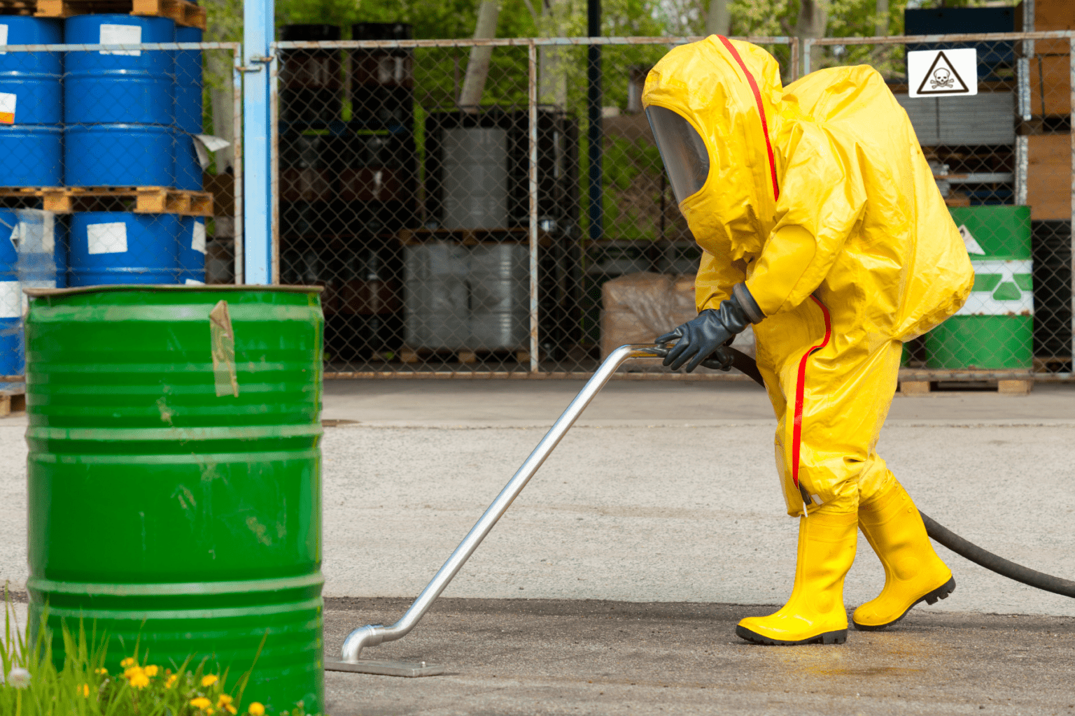 How to Respond to a Manageable Workplace Hazardous Materials Leak or ...