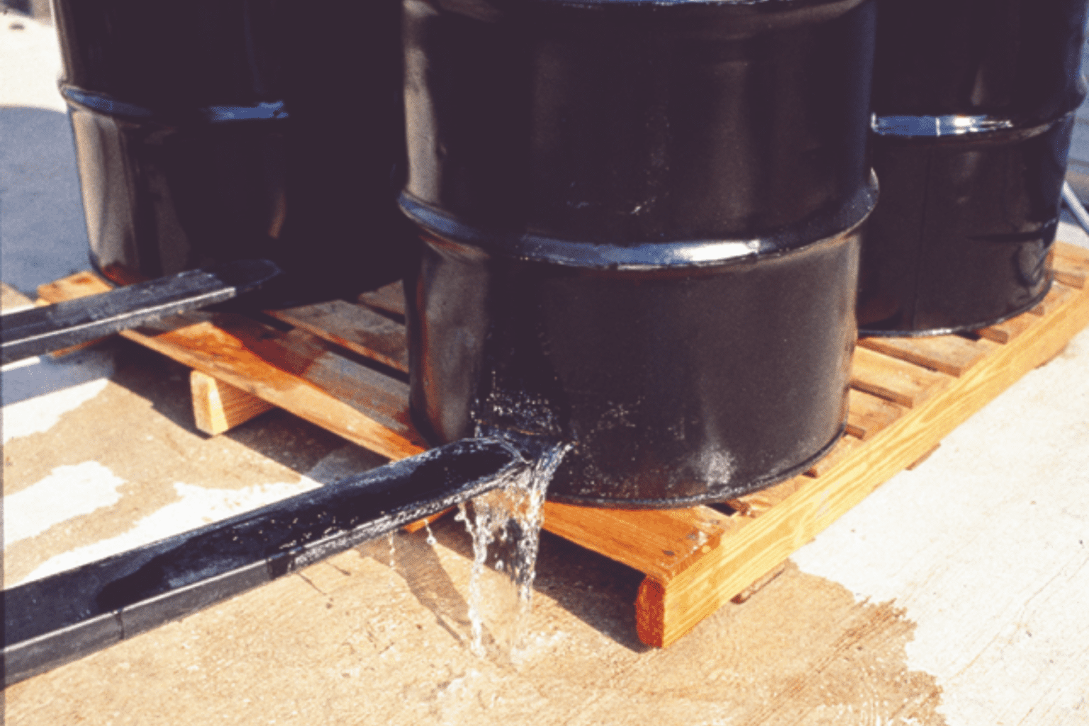 How to Respond to a Manageable Workplace Hazardous Materials Leak or ...